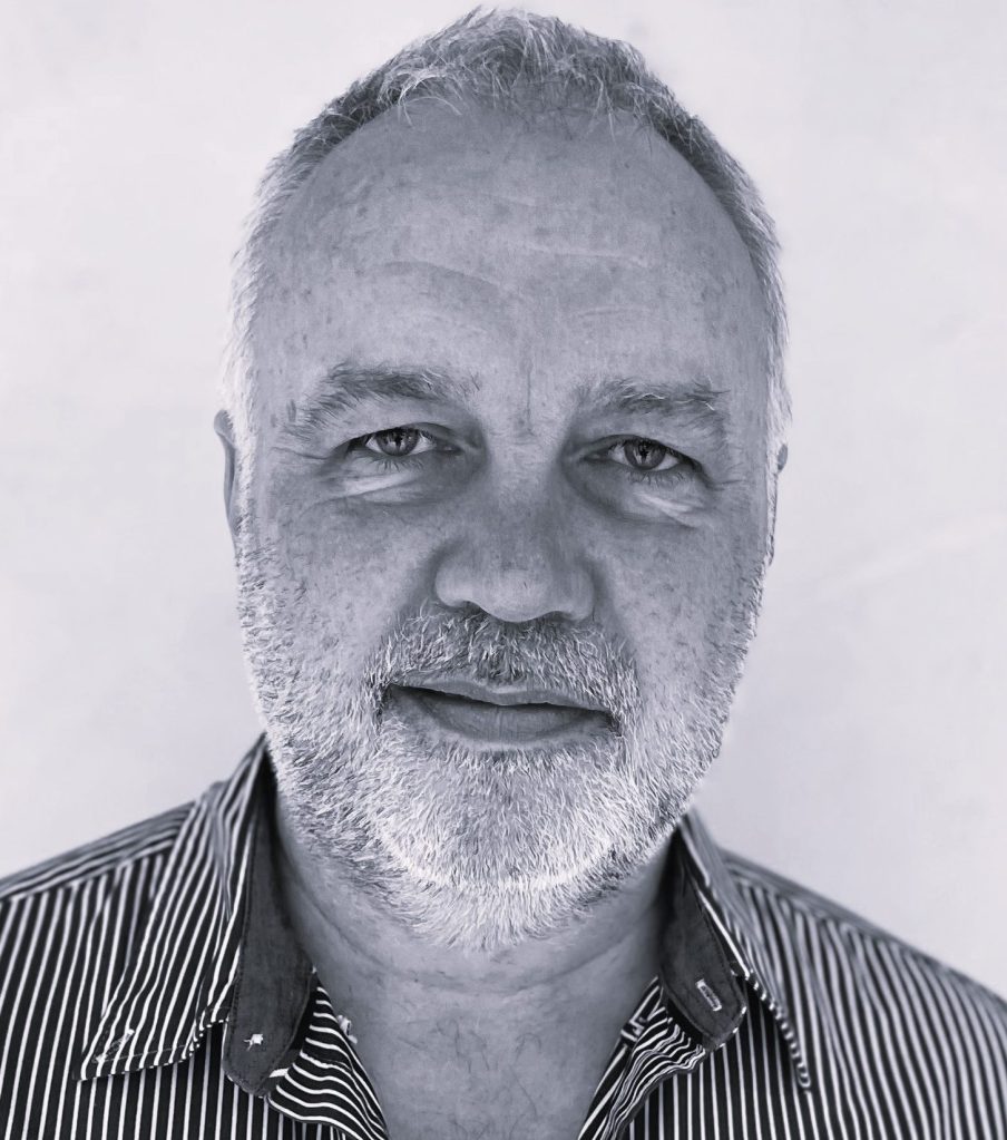 OUR MANAGEMENT TEAM – Satraka