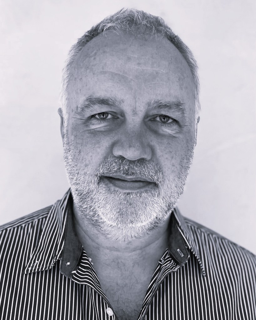 OUR MANAGEMENT TEAM – Satraka